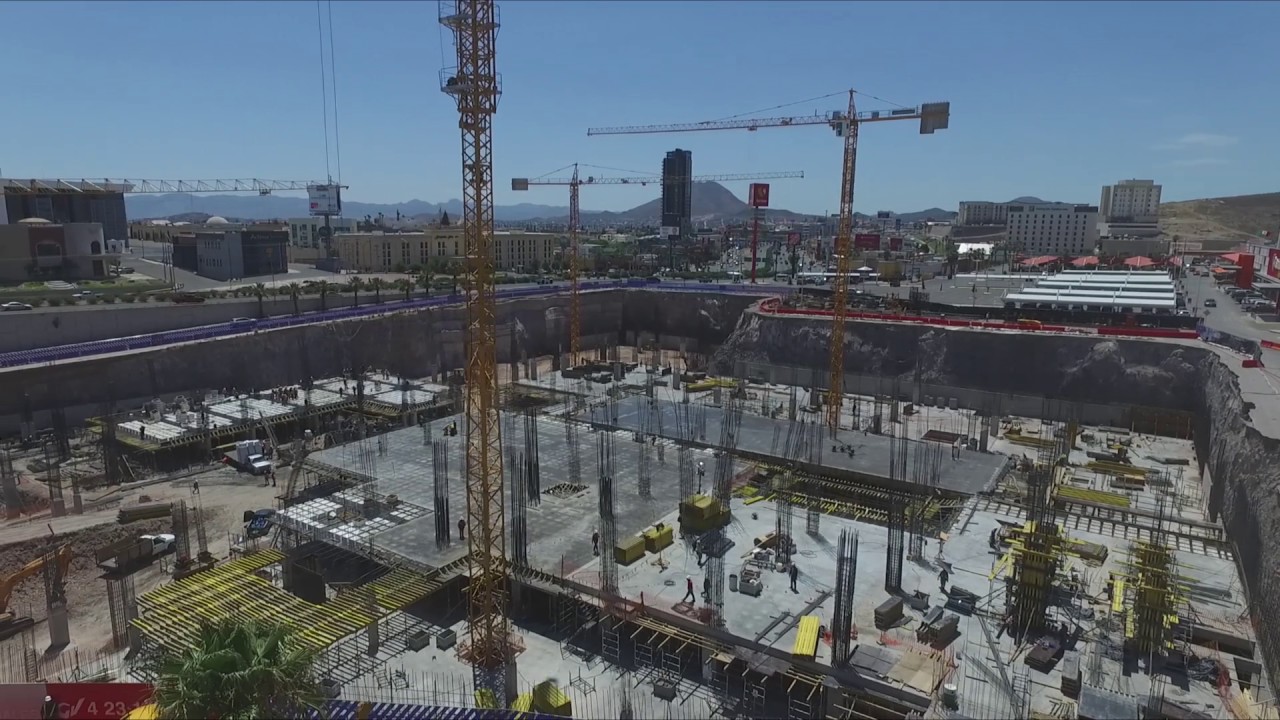 Paseo Central Chihuahua en Construccion por Delfoz - YouTube