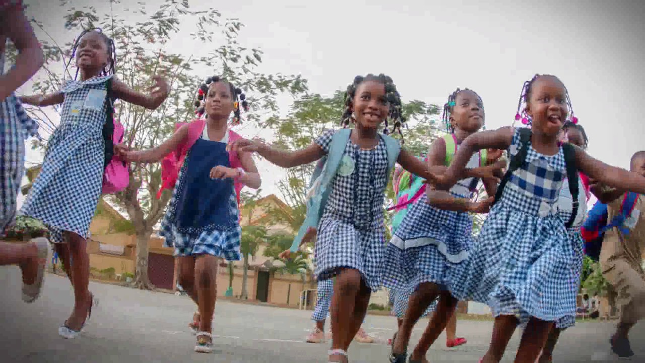 Pub télé Bonbon RIO POP 2017 - YouTube