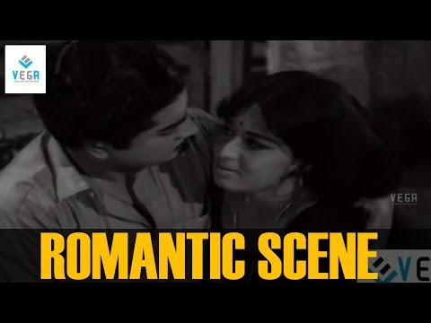 Sheela and Prem Nazir Romantic Scene ||  Nazhikakallu