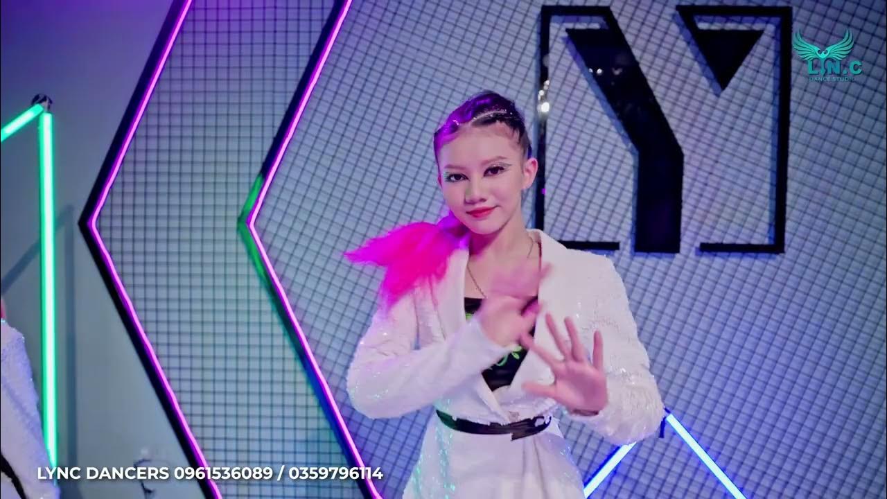 Mashup Bum Bum Tam - Lalisa - How Long - Jingle Bells (Dance) - Học viện nghệ thuật LynC - YouTube