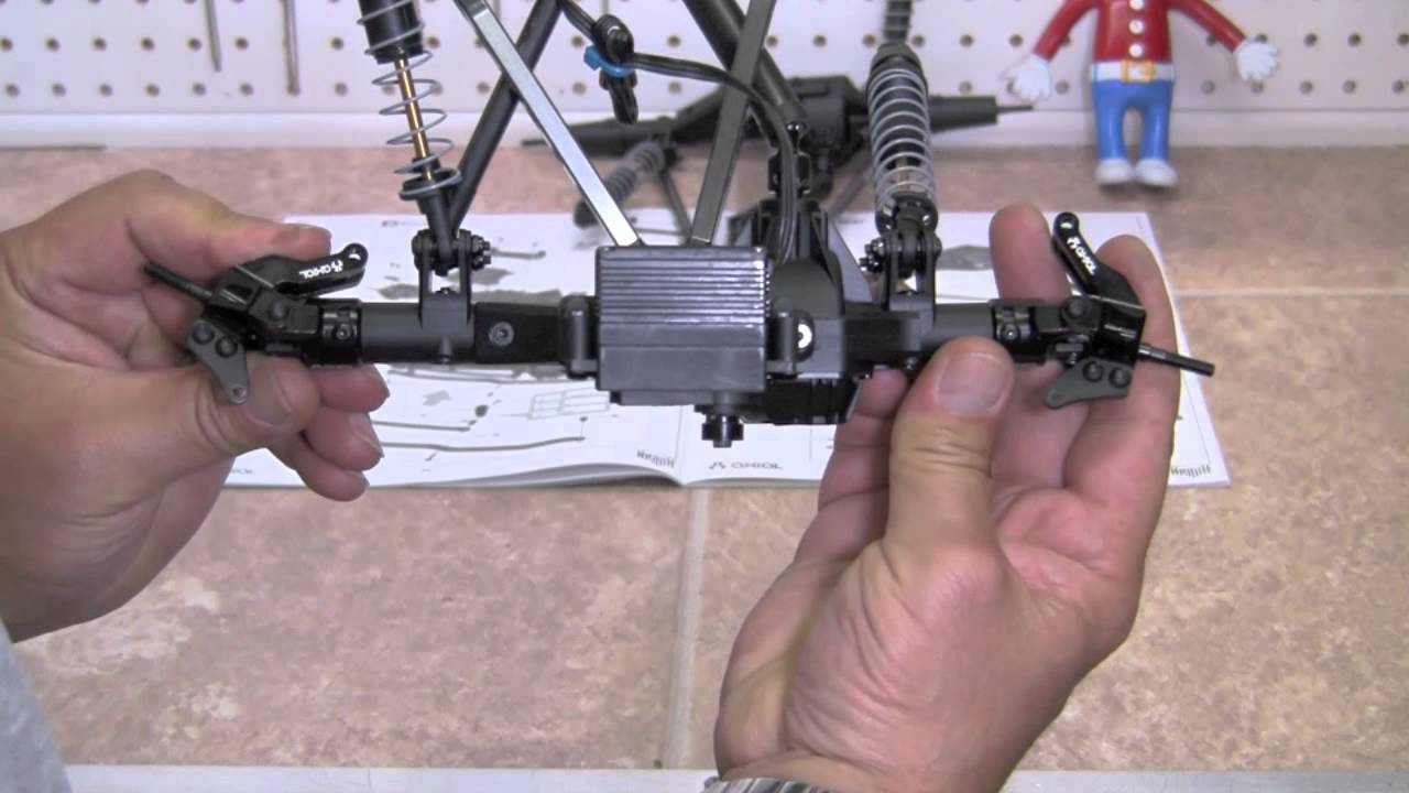 Axial Wraith Kit Build Video 11 - YouTube