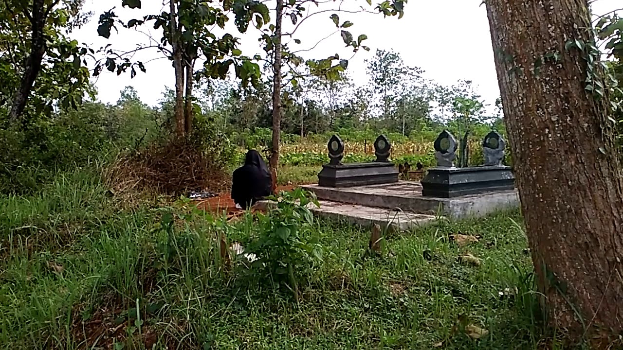 Rumah Berek Leke - YouTube