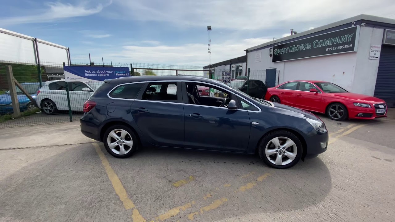 Vauxhall Astra 1.7 61 plate - YouTube