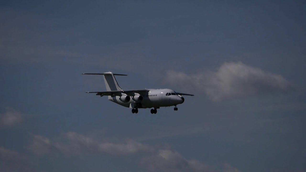 Cello Aviation Flight 101 (Cranfield to BHX) - YouTube