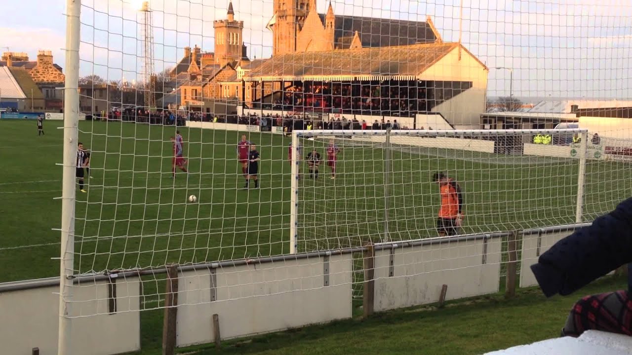 Fraserburgh FC V Keith Pens 1/11/14 - YouTube