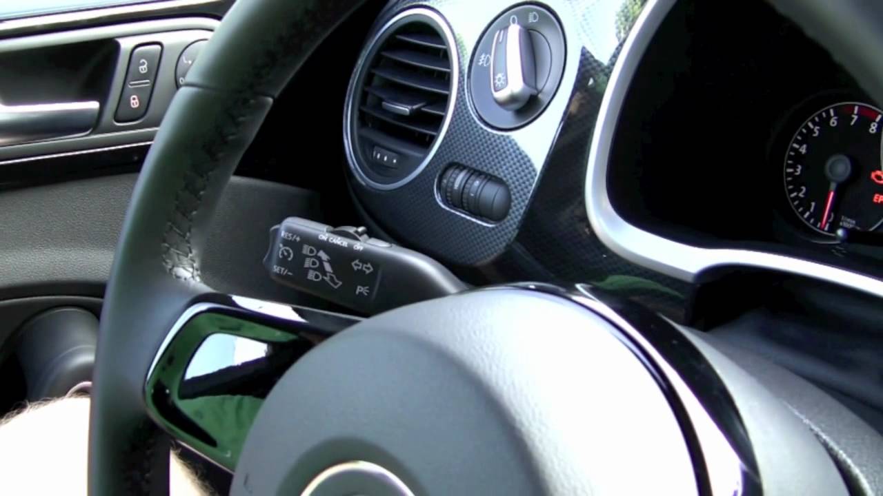 2012 Volkswagen Beetle - Feature Tour - YouTube