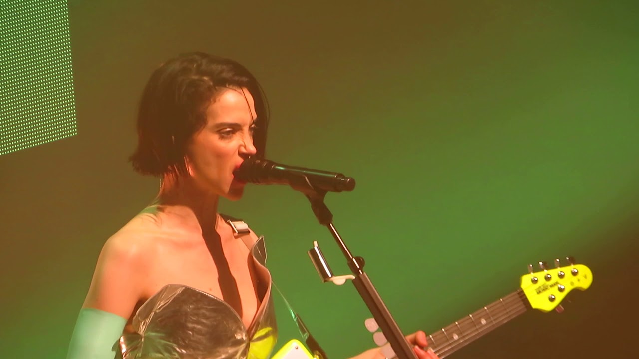 ST. VINCENT - LOS AGELESS - THE PAGEANT - 11/20/2017 ST. LOUIS, MO ...