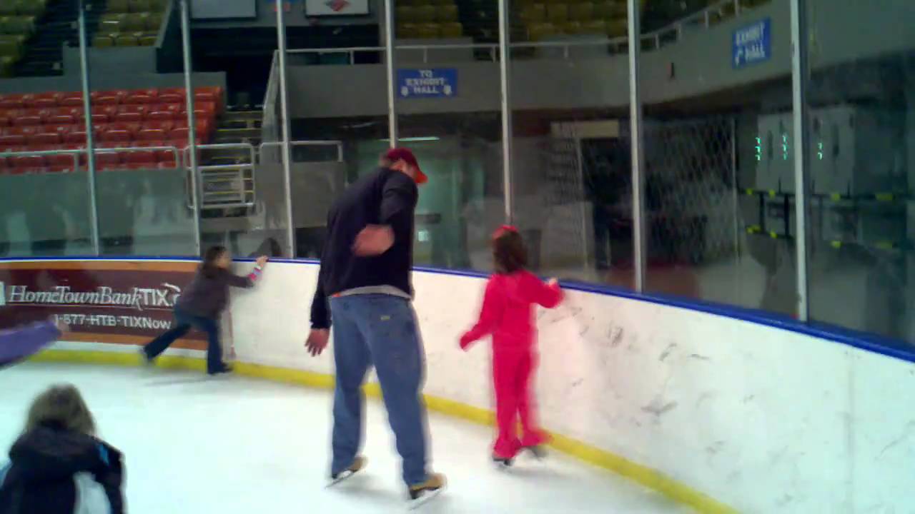 Fat guy skating - YouTube