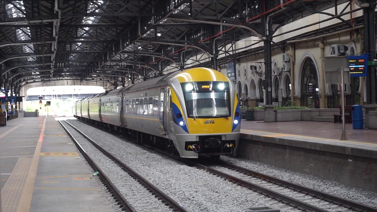 KTM ETS Hyundai Rotem Class 91 EMU Set 101 departing at Kuala Lumpur ...