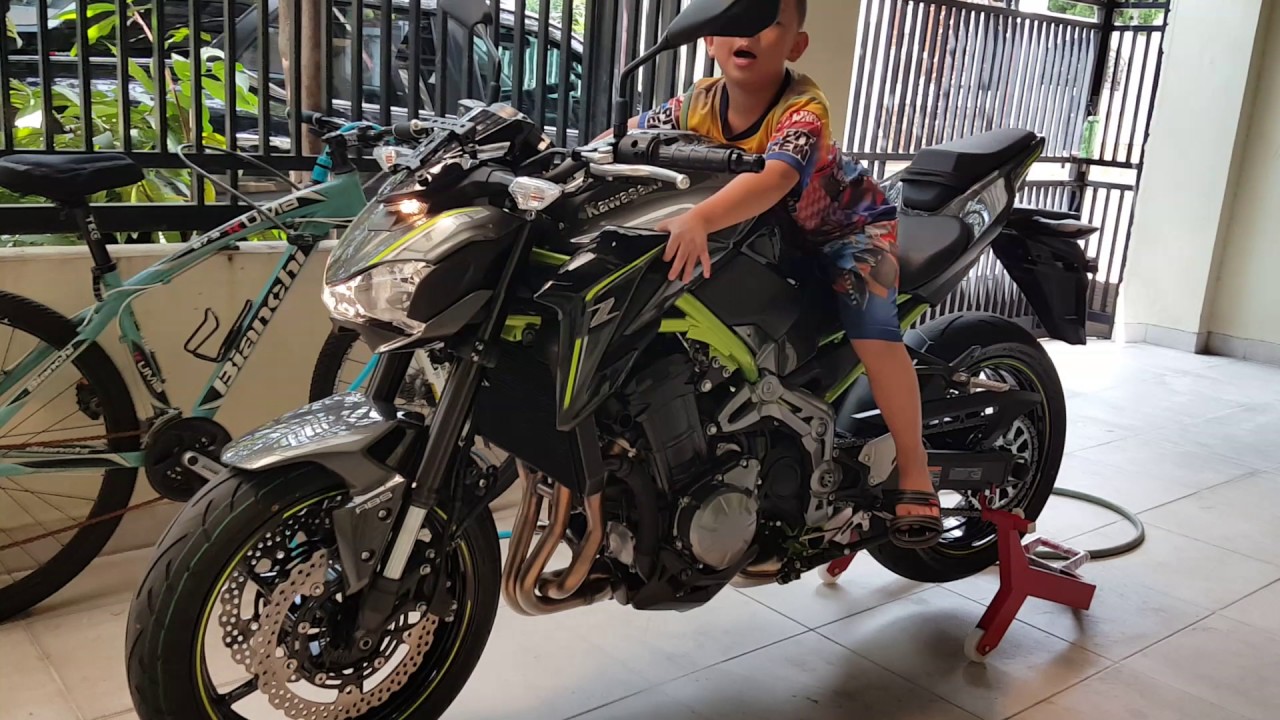 Kawasaki z900 sugomi - YouTube
