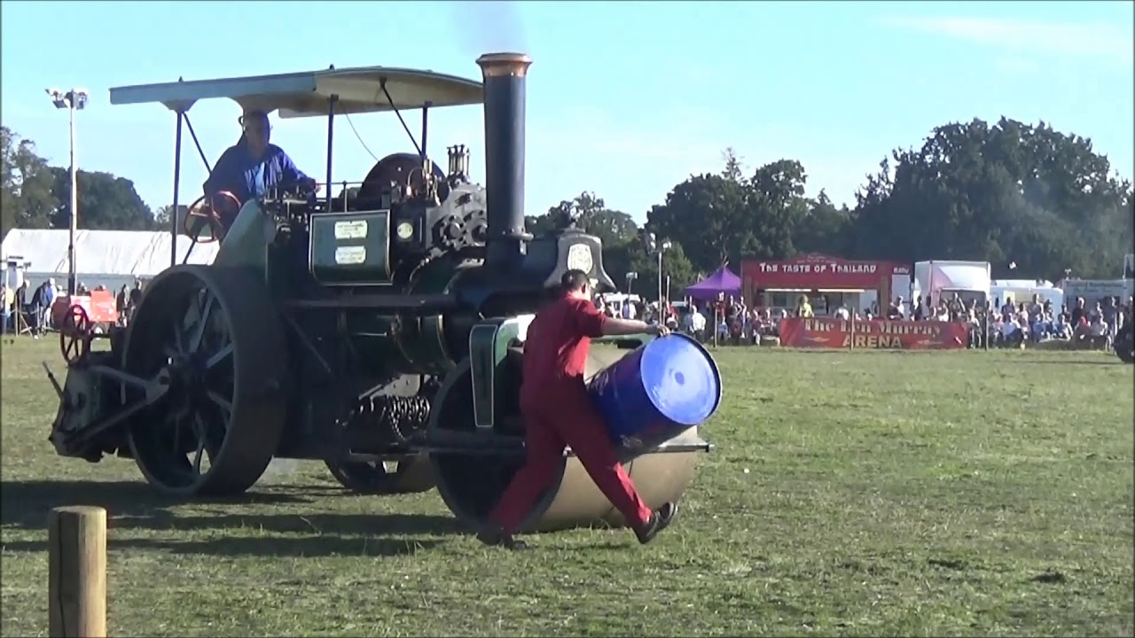 Steam Roller Barrel Racing with Benny Hill music at Grand Henham Steam ...