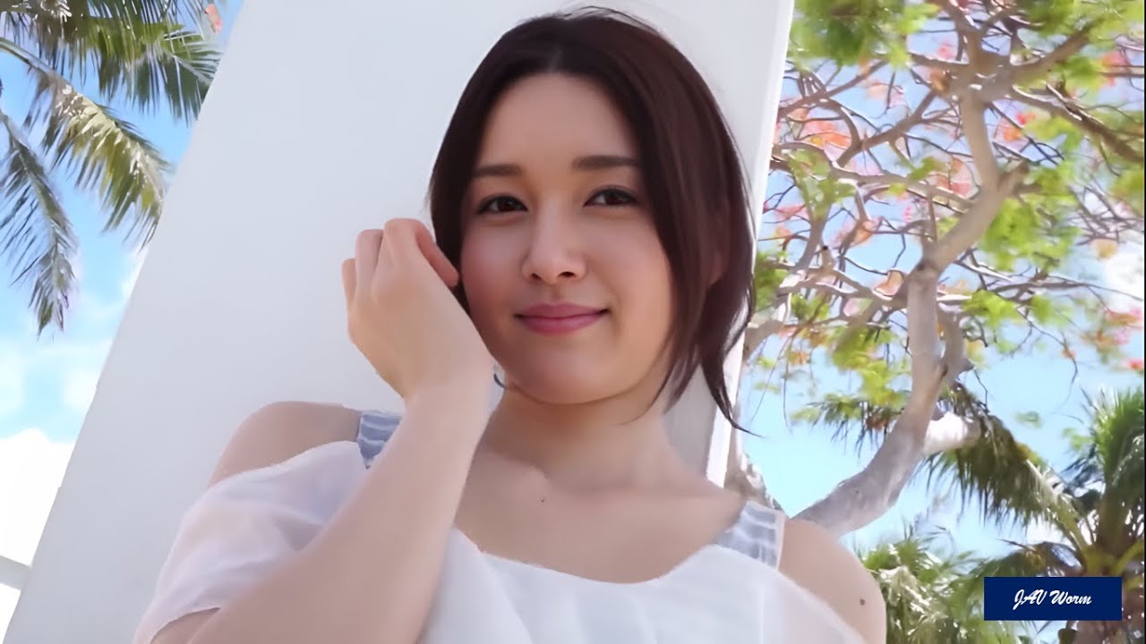 Love Mizuho Uehara Japanese Idol - The Stunning of Walking Out Alone - YouTube