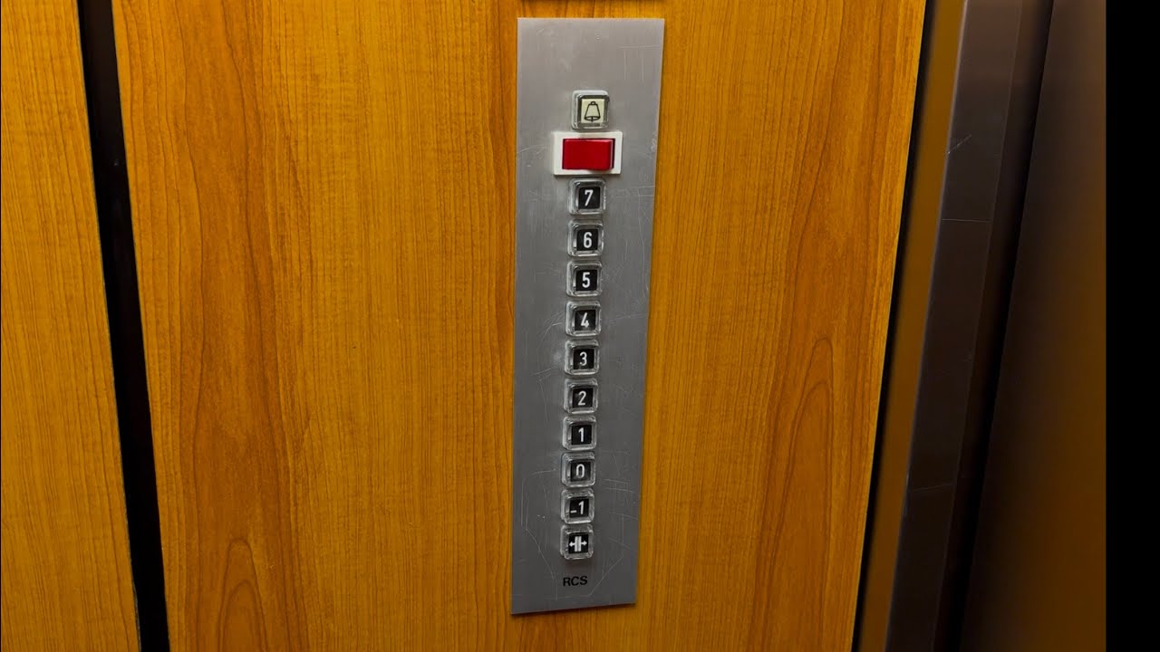 Very nice 1979 Schindler R-Series elevator - Saint-Etienne, France - YouTube