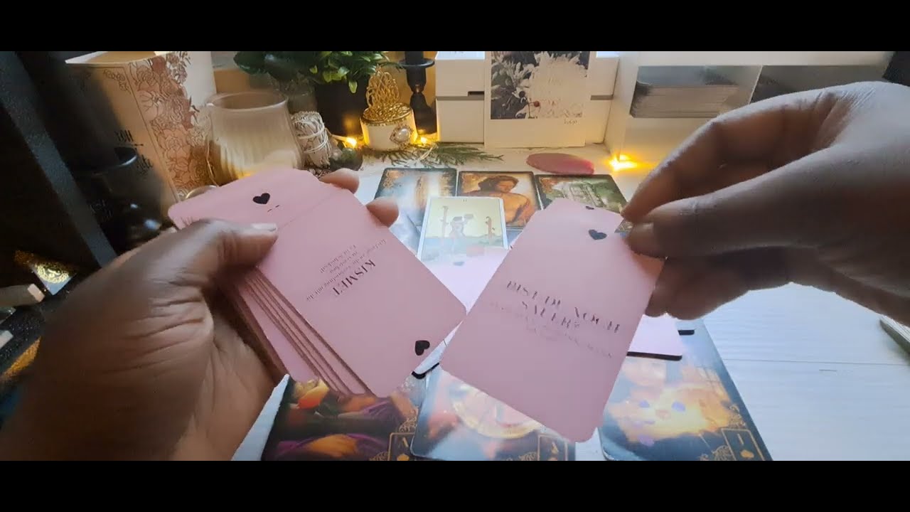 er/sie wird dir sehr bald unangekündigt seine/ihre Gefühle gestehen ️😍💐 ...