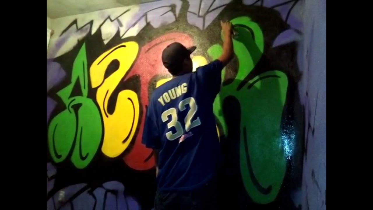 Graffiti Gallo-Fic Aztek :. - YouTube