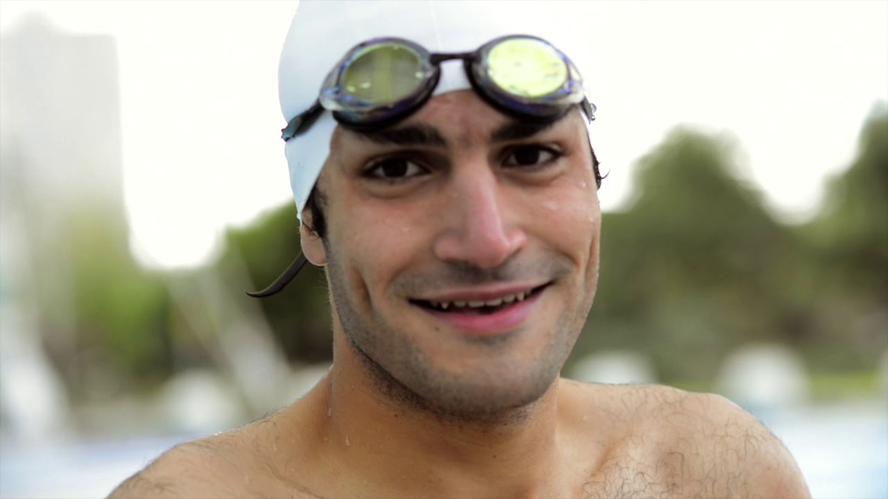 AHMED KELLY PARALYMPIC SWIMMER - YouTube