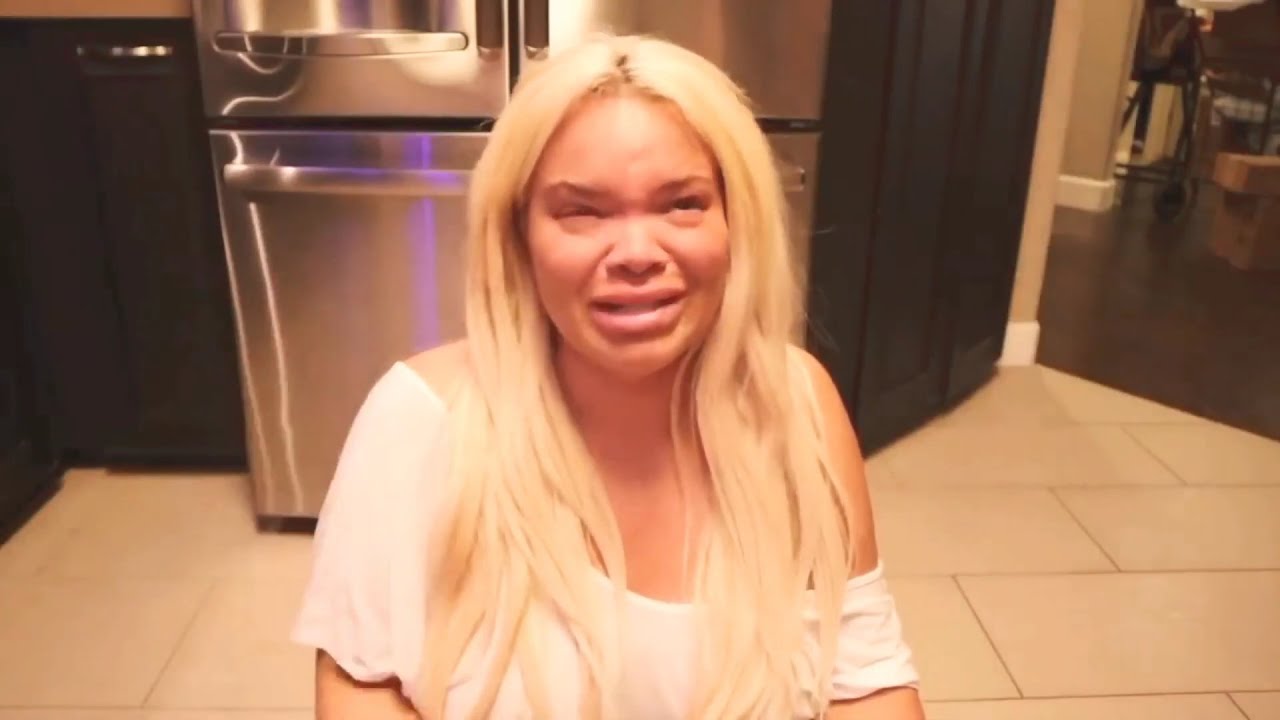 Trisha Paytas “crying” - YouTube