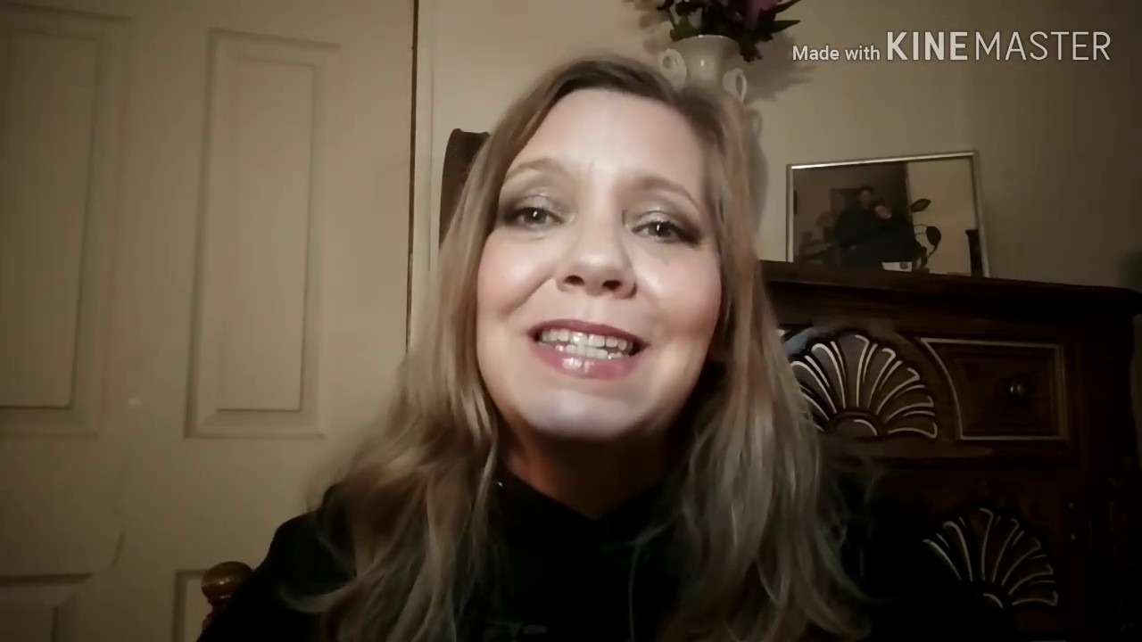The Long Lippie Tag by Sherri Ward - YouTube