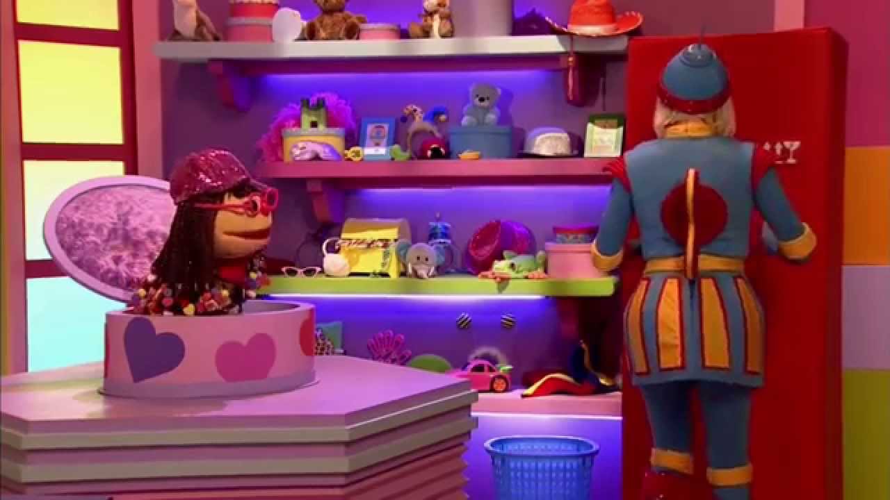 The Chatterbox: The Bookworms and Tinka - YouTube