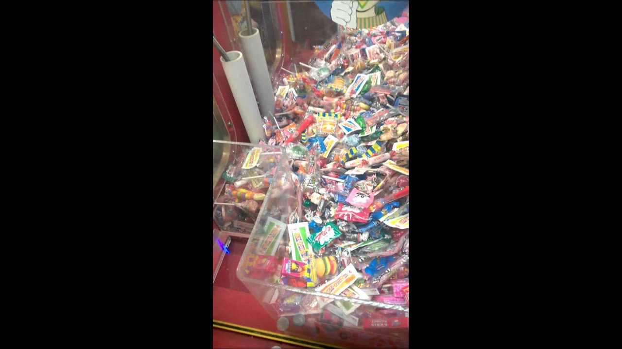 Candy Crane claw machine part1 - YouTube