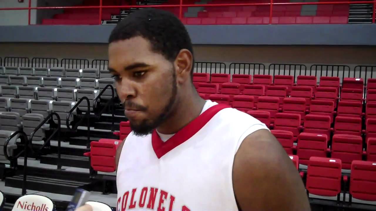 Fred Hunter Postgame Comments Dec 16 vs Dillard.MP4 - YouTube
