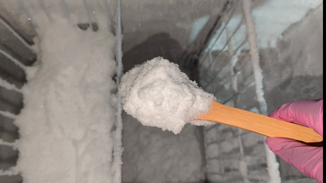 ASMR ICE EATING. FREEZER FROST FROM DEEP FREEZER WITH WOODEN SPOON 🥄 ...