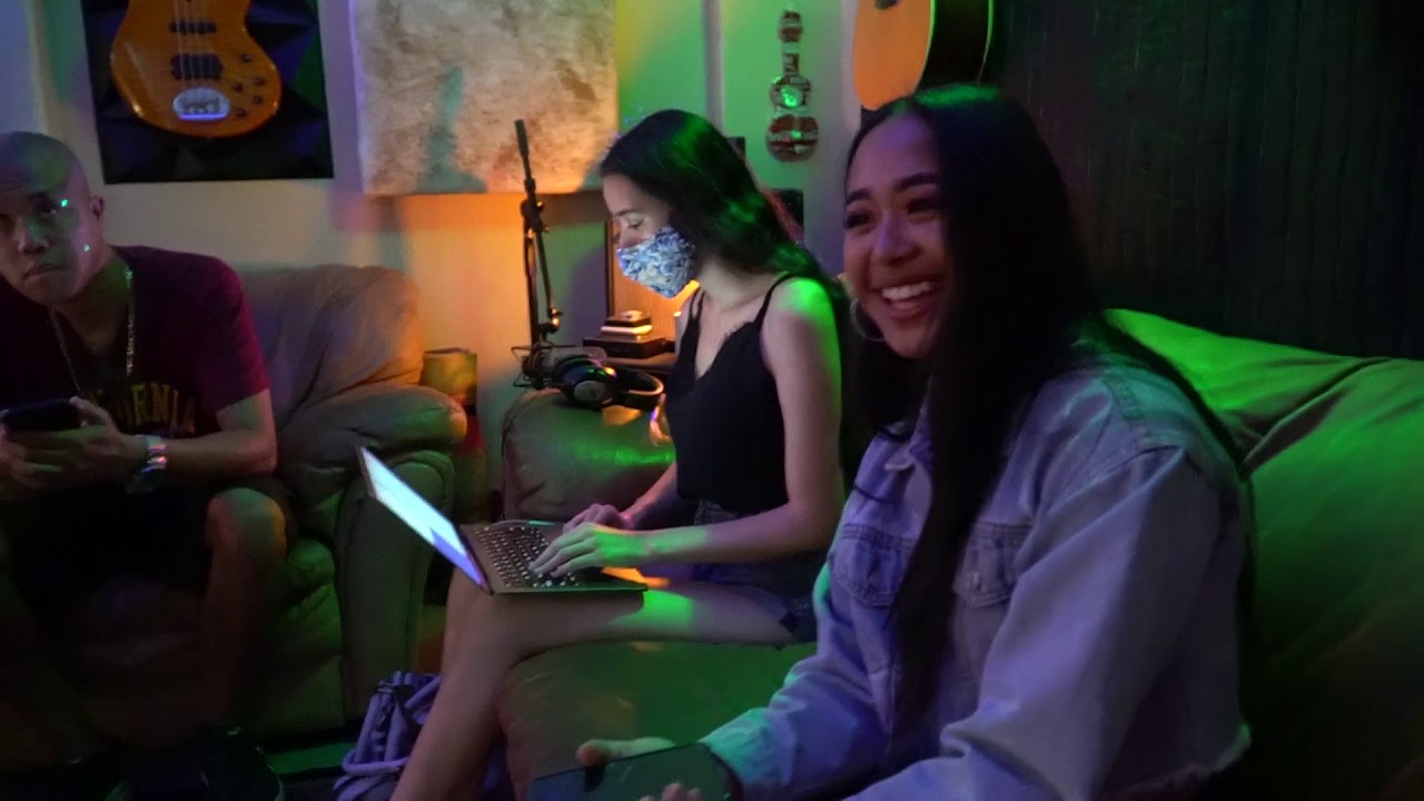 ILYSM: BTS Recording Session - YouTube