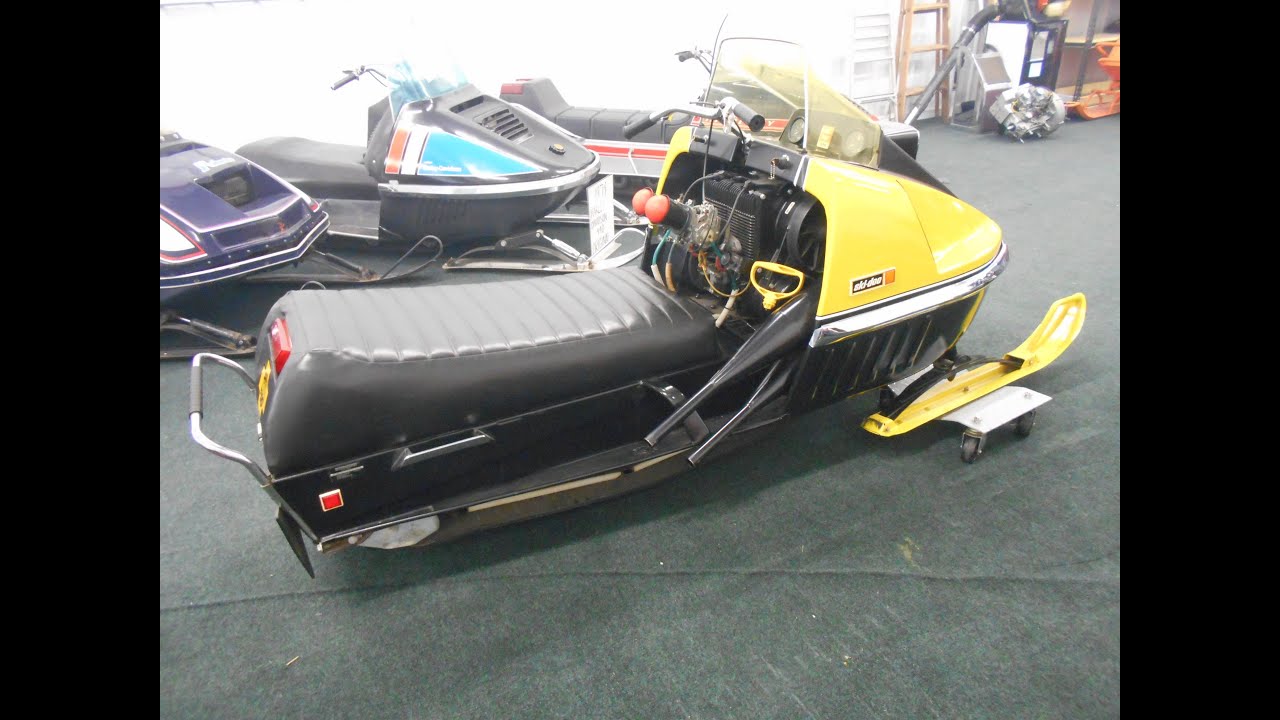 Restored vintage snowmobile 1971 Ski Doo 775 wide track racer with ...
