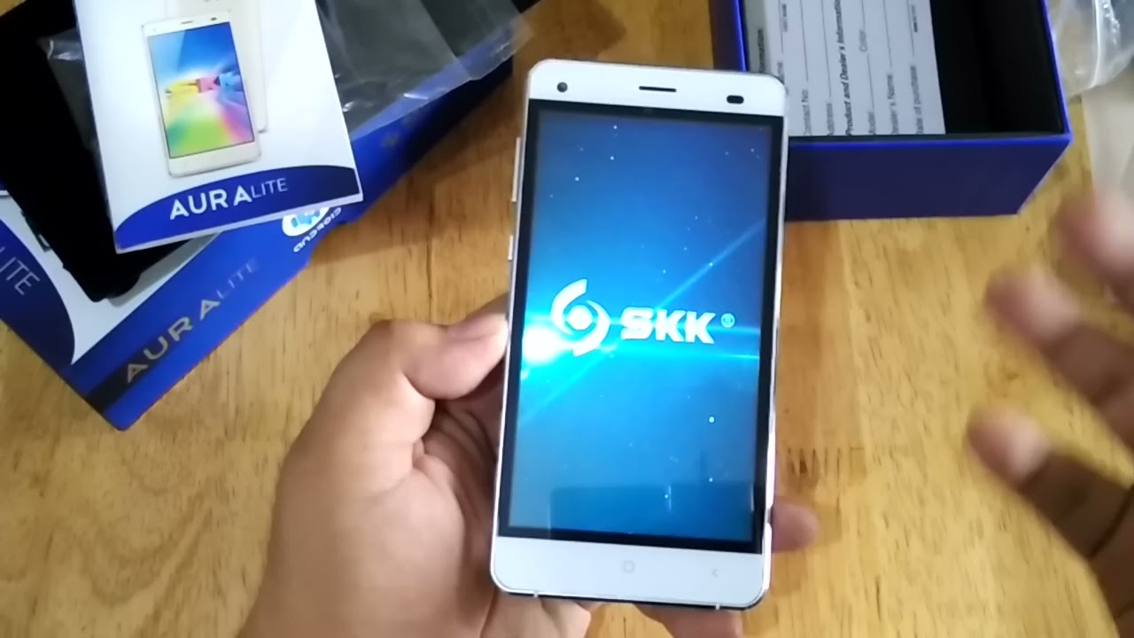 SKK Mobile Aura Lite Unboxing and Hands-On - YouTube