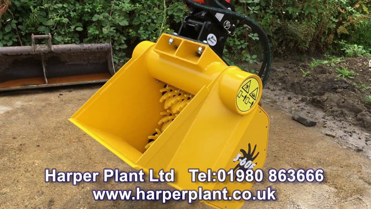 Kubota U27 4 with Gyru Star Screening Bucket - YouTube