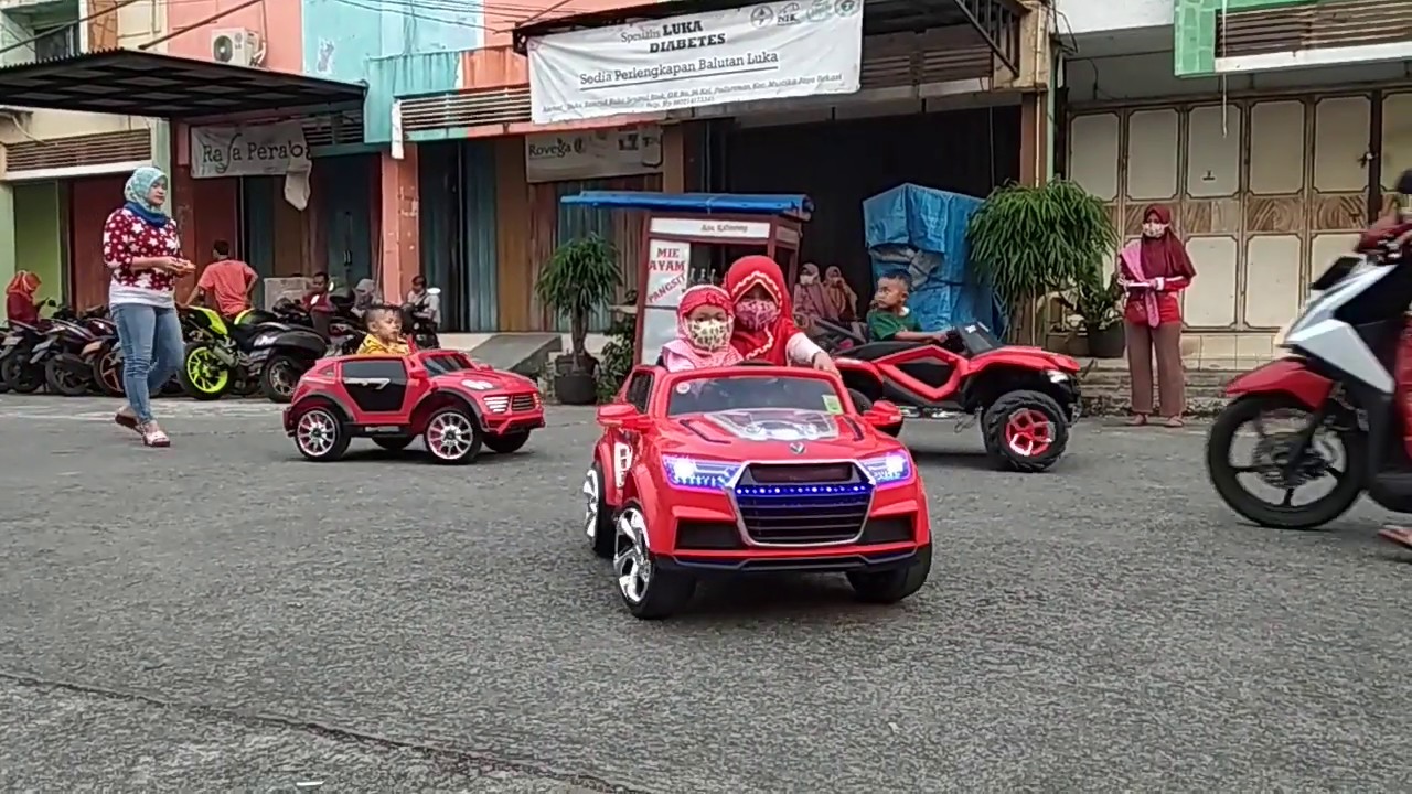 Naik mobil - YouTube