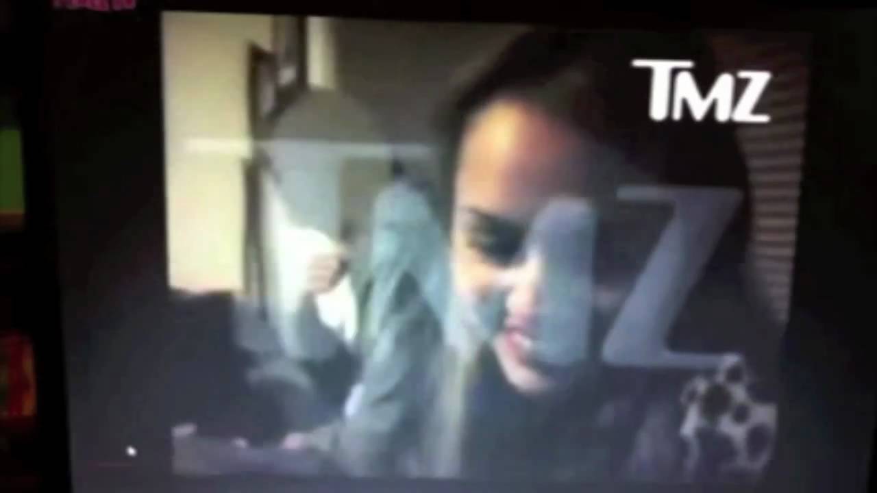 Miley Cyrus Smokes Bong Hit of Salvia (Actual VIDEO!!!!) - YouTube