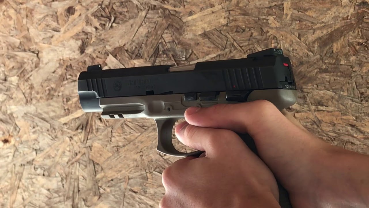 Pistolet TAURUS PT 24/7 - YouTube