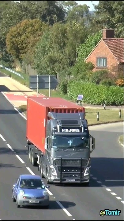 VOLVO FH A1(M) motorway #truckspotting #tomir - YouTube
