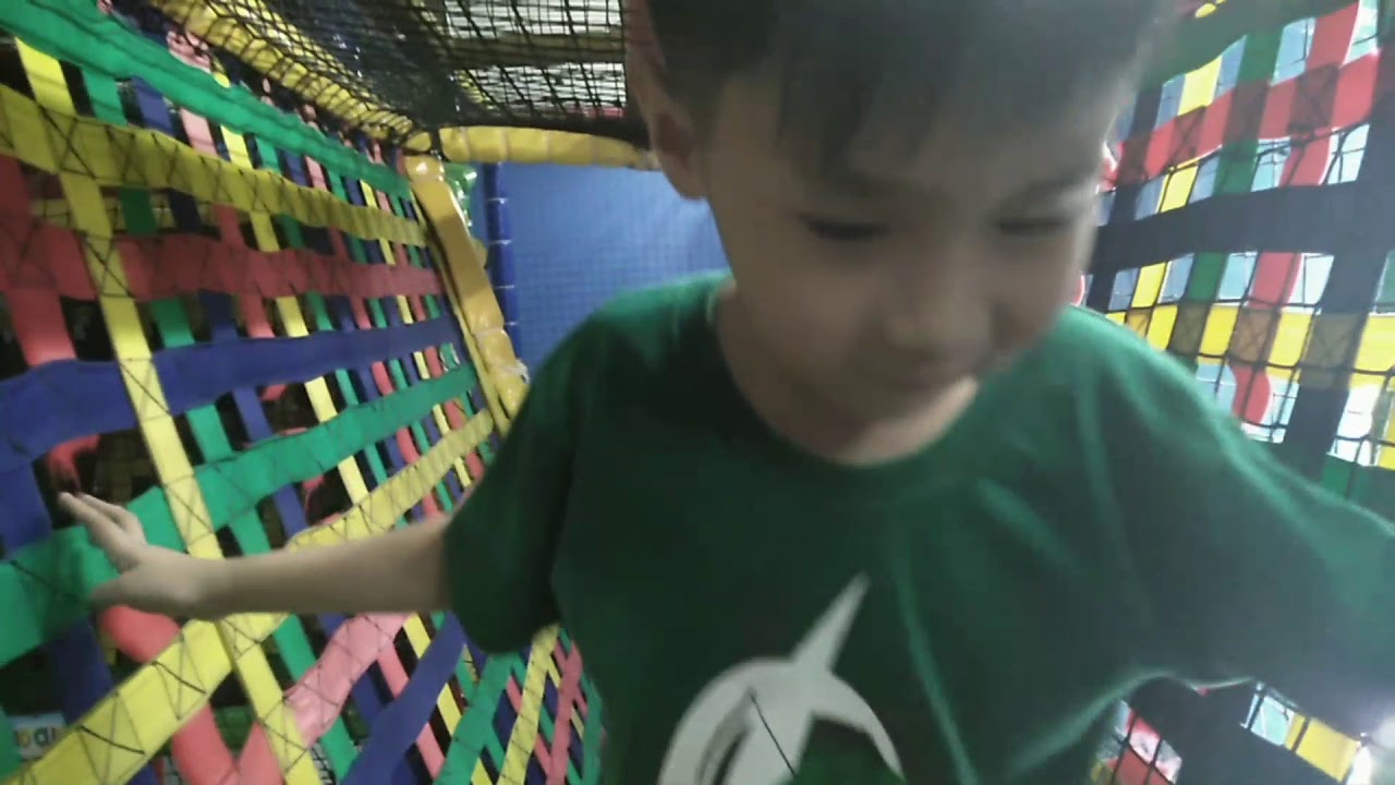 Play with drake at Tumble world sm city pampanga - YouTube