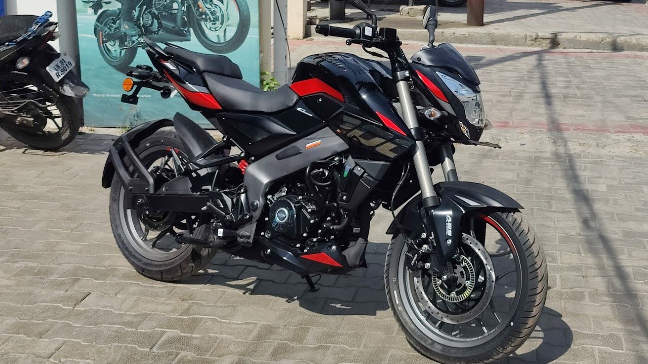 2023 New BAJAJ NS 200 ♥️ || Detailed Review - YouTube