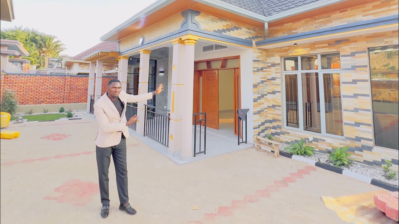 Tembera inzu igurishwa kigali/kabeza urebe kuntu ziba zimeze ️ - YouTube