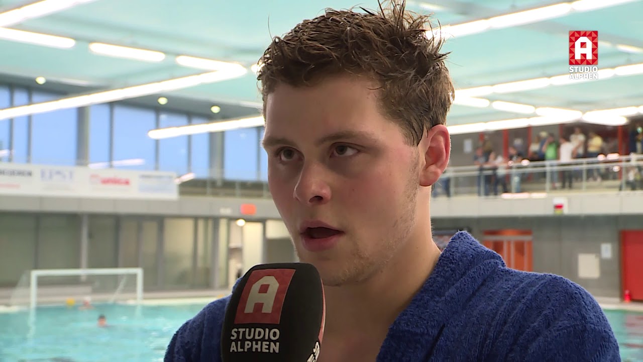 Interview Tim de Mey na AZC - Polar Bears - YouTube