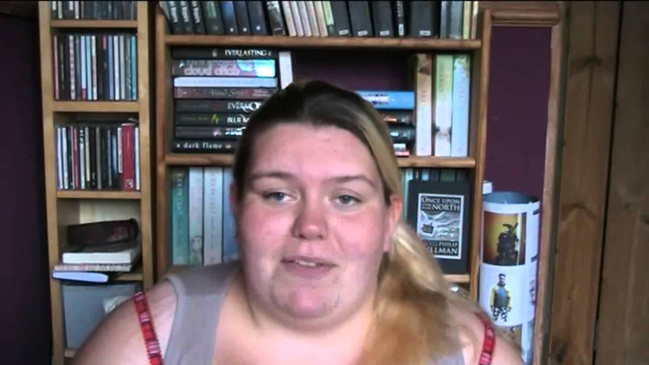 The Beginners Guide to Booktube - YouTube