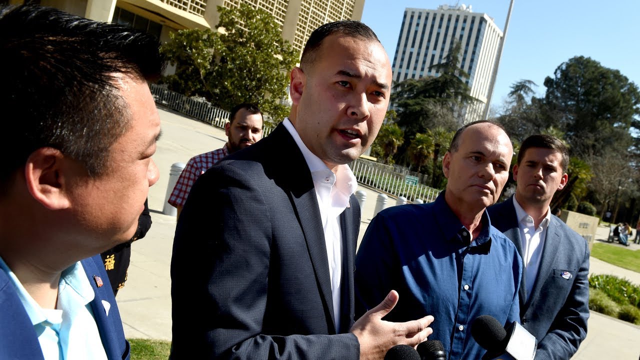 Mayoral candidate Andrew Janz calls out problems at voting centers ...