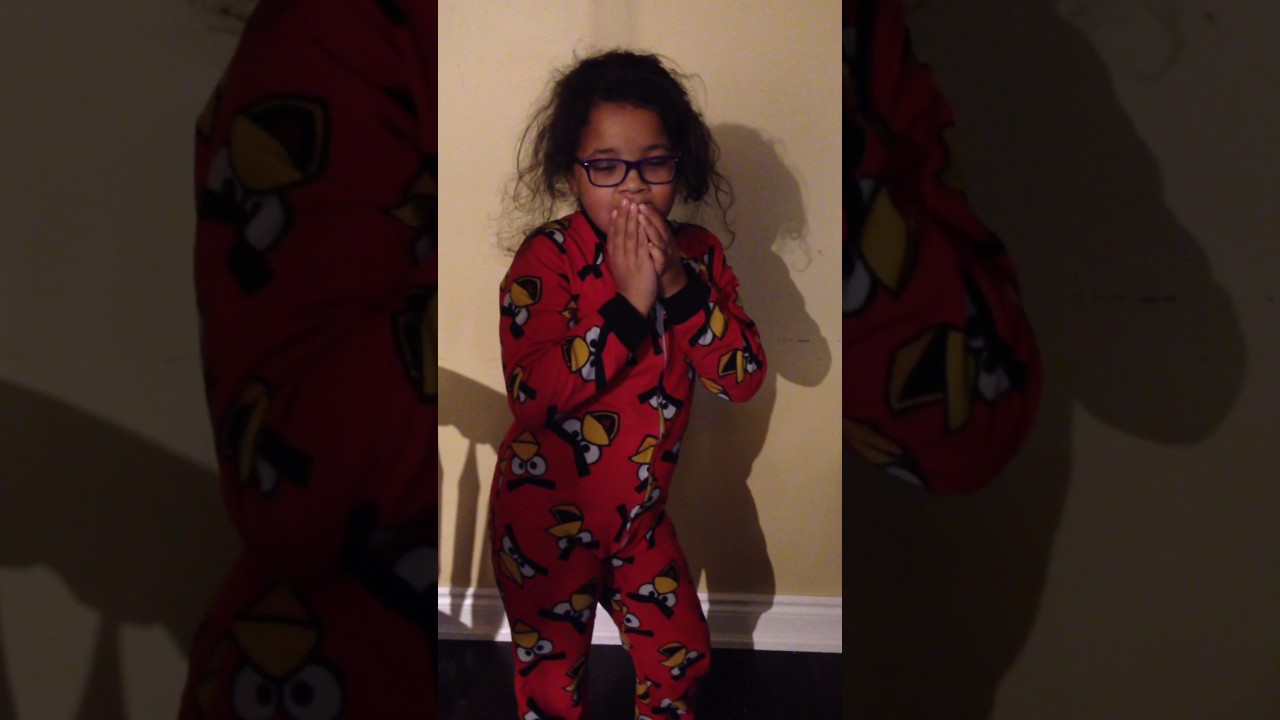 Girl Gets Caught Twerking And Cries Youtube