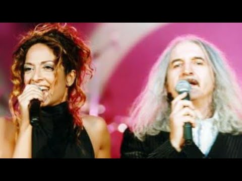 Άννα Βίσση & Νίκος Καρβέλας - Μέτρα (live) - YouTube