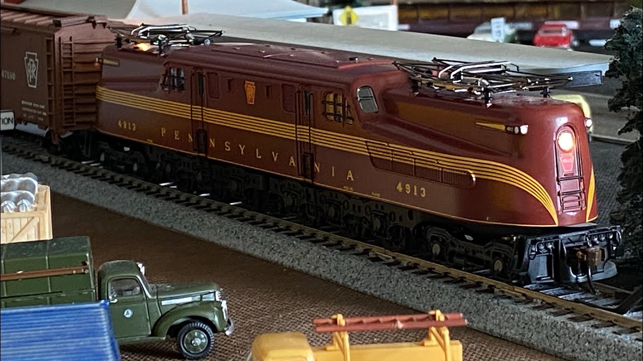 Pennsylvania GG1 #4913 Pulls into the Depot at Puckster’s Gap - HO ...
