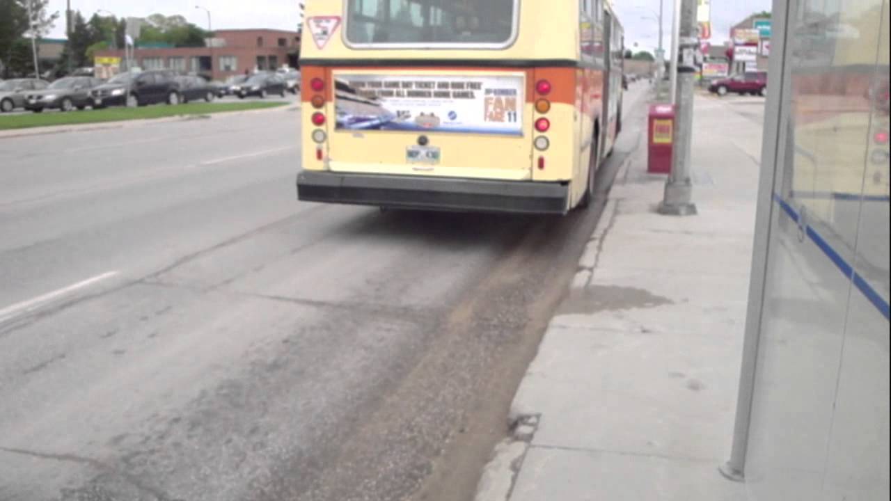 Winnipeg Transit 1990 New Flyer Industries NFI D40 #858 - YouTube