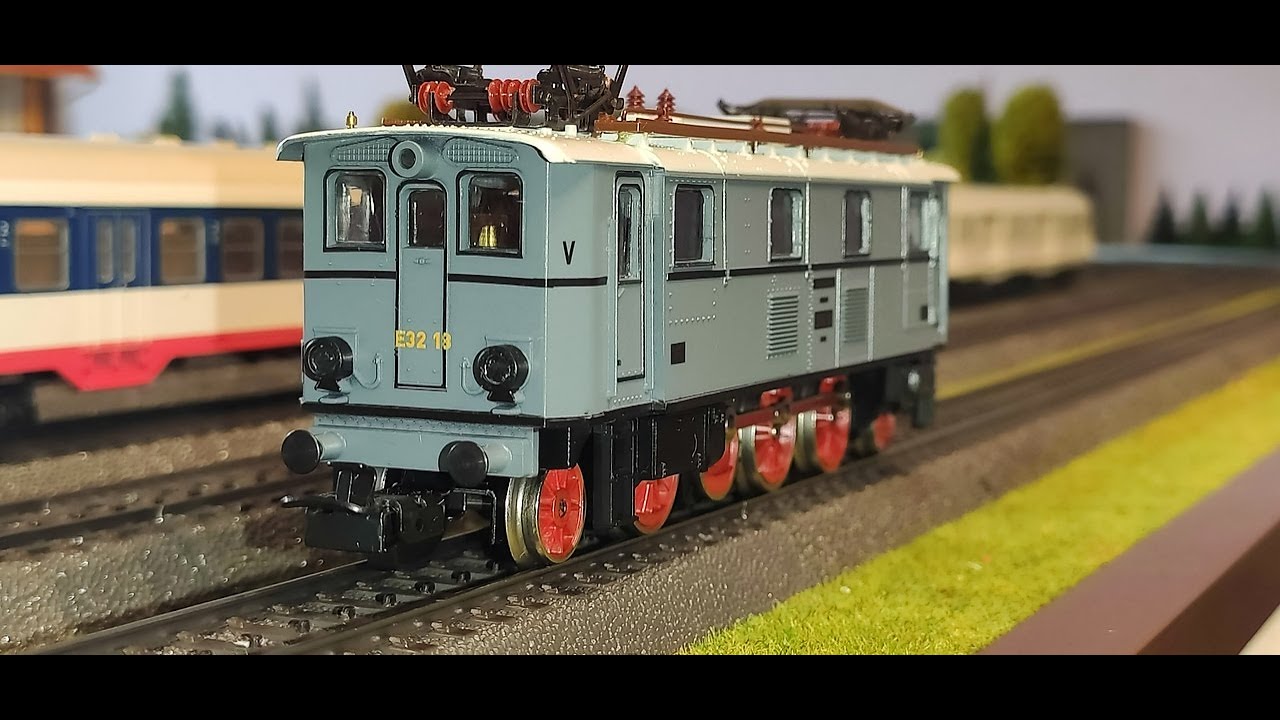 Märklin 3187 analog - YouTube