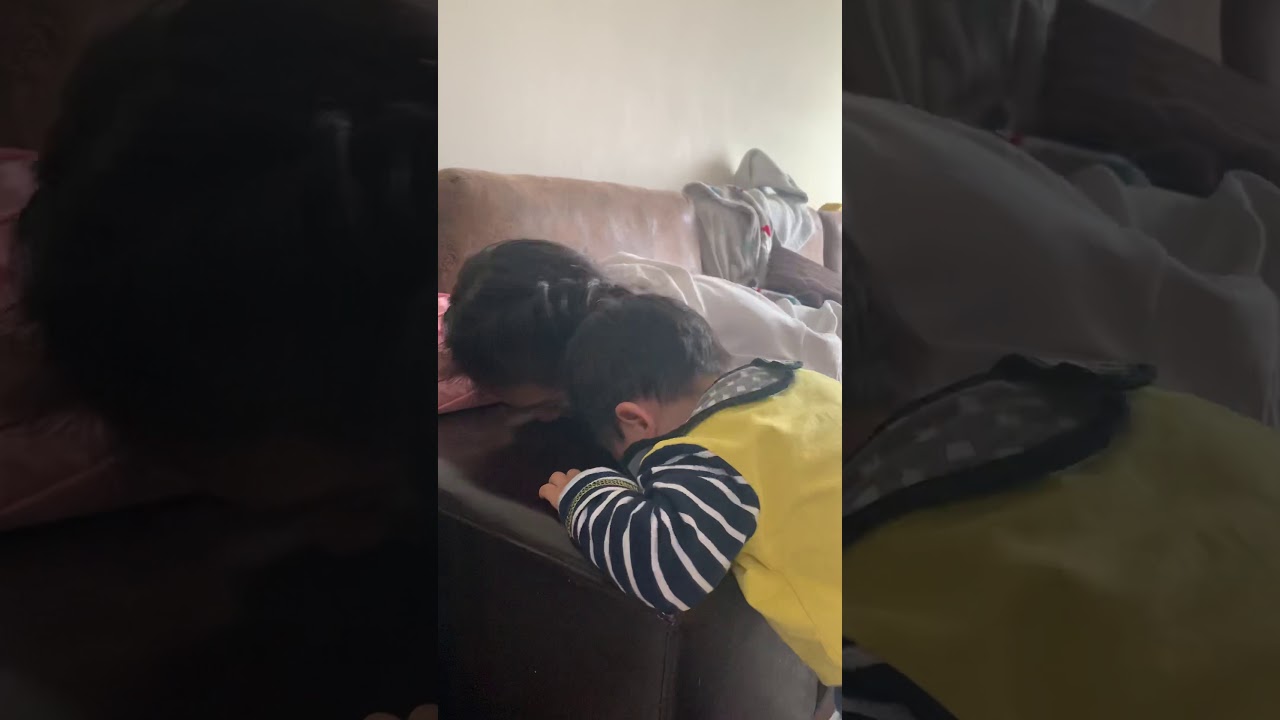 Beatbox training for a baby - YouTube