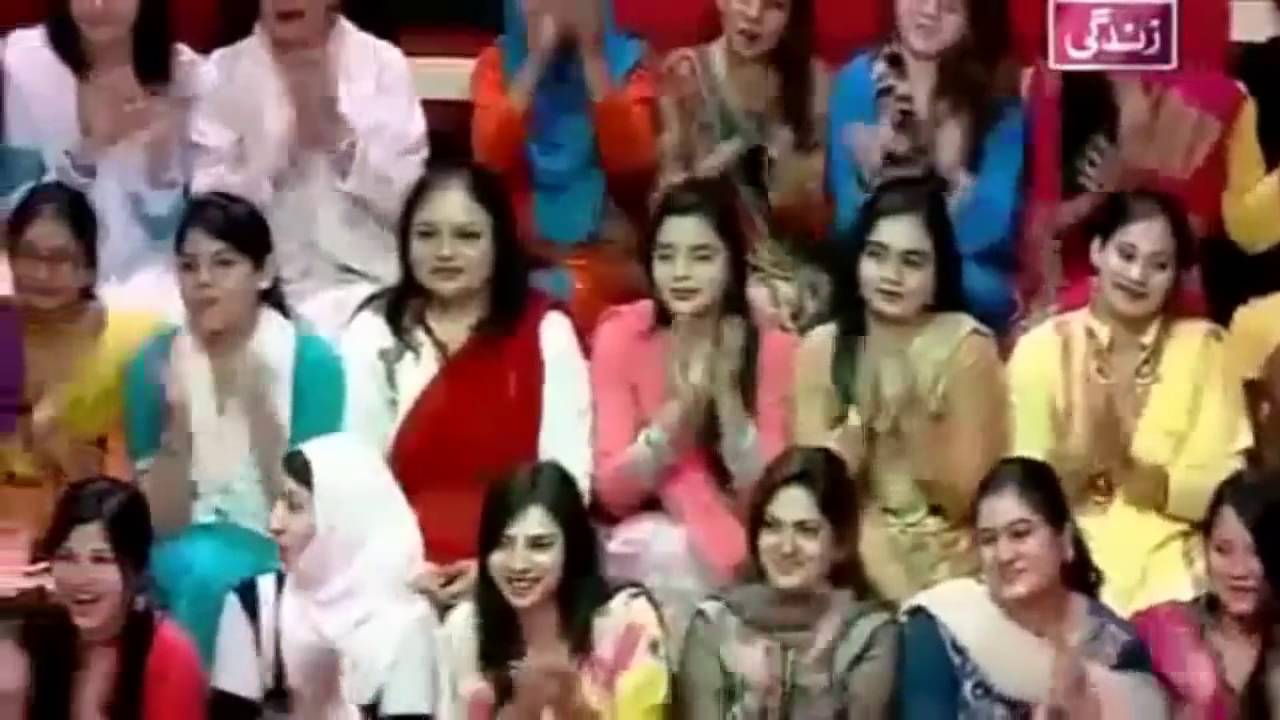 Badar Khalil Telling How Fawad Khan and Sultana Siddiqui Insulted Her ...