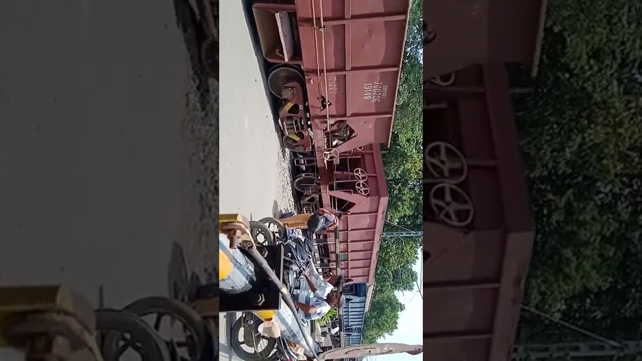 no copyright, train video, free to use, royalty free, #train_knowledge #railway #railtrack - YouTube