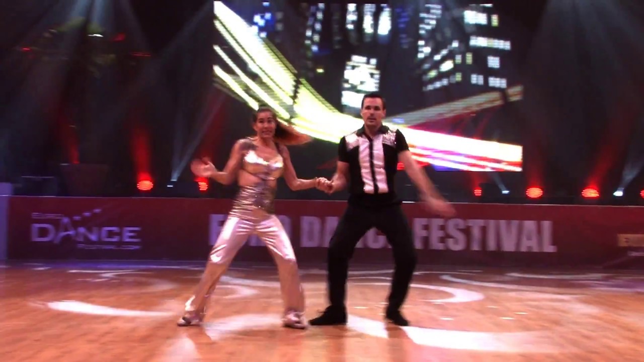 Glenn Ball & Kellese Key auf dem Euro Dance Festival - YouTube