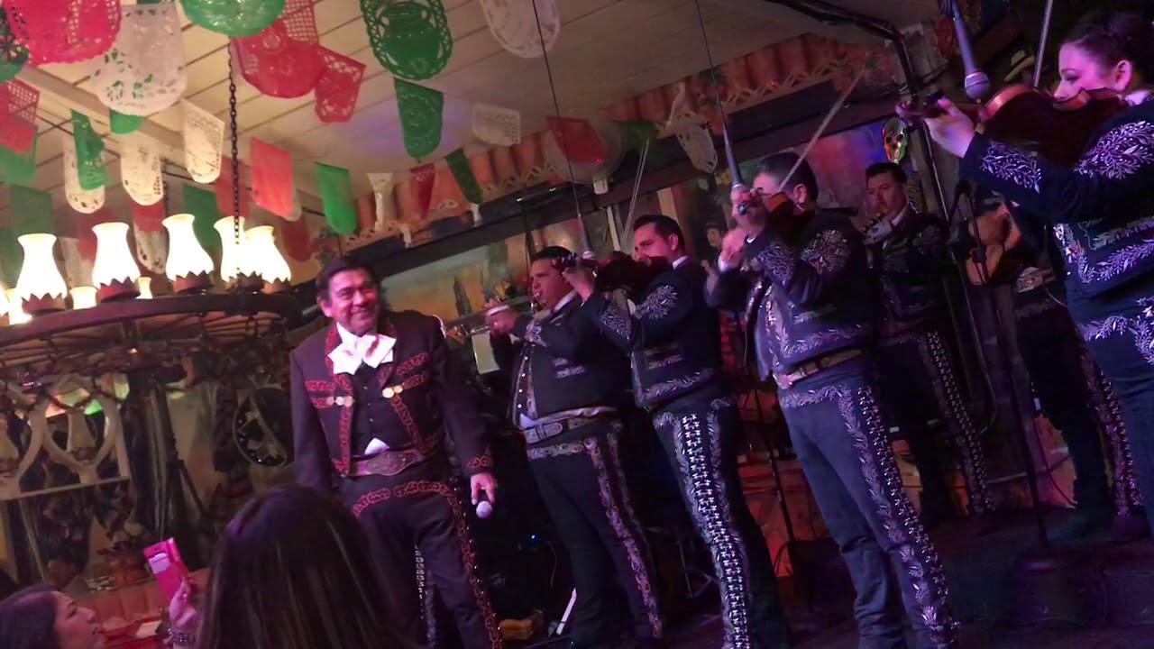 David Corpus “Puro Cachanilla” - YouTube